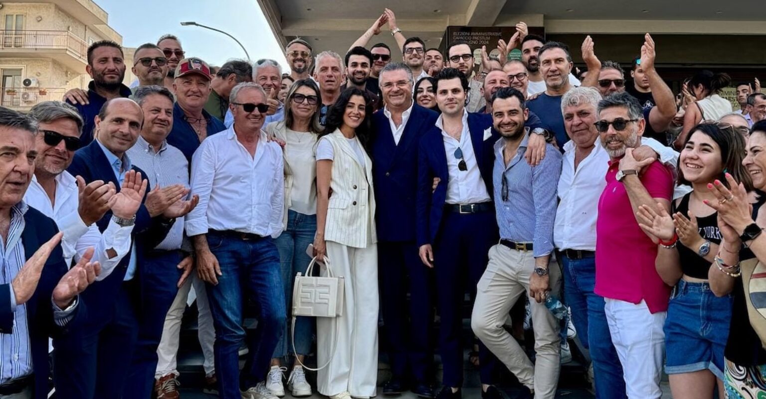 Capaccio Paestum, dimissioni Alfieri: la maggioranza vuole lasciare ...