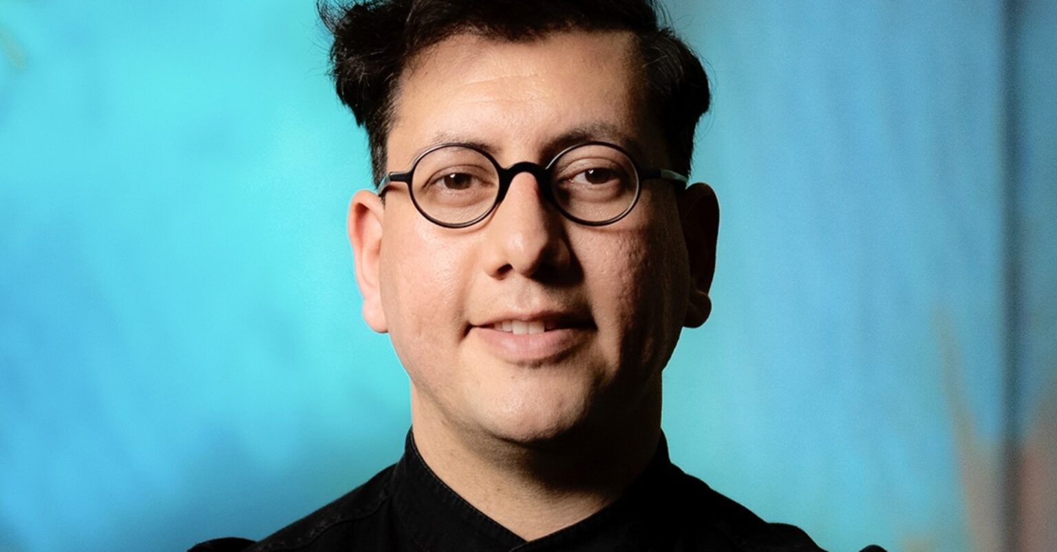 Refik Anadol: quando l’arte incontra l’intelligenza artificiale e i ...